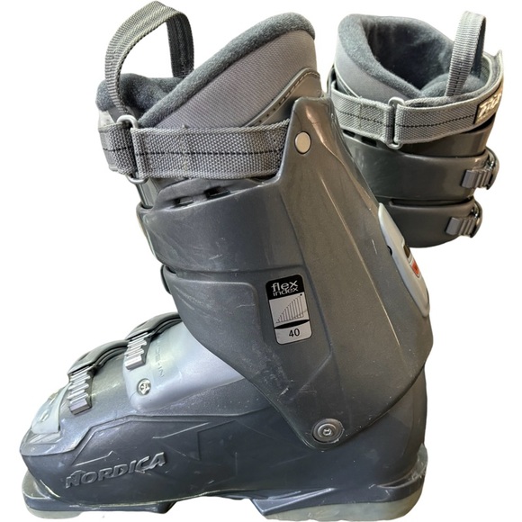 Nordica | Shoes | Nordica Easy Move 8 Womens Size 235 Ski Boot | Poshmark